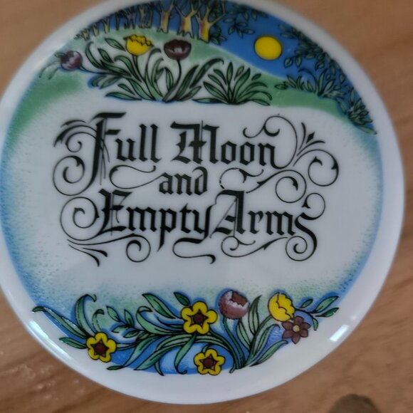 Franklin Mint | Accents | Franklin Mint Full Moon And Empty Arms Music ...